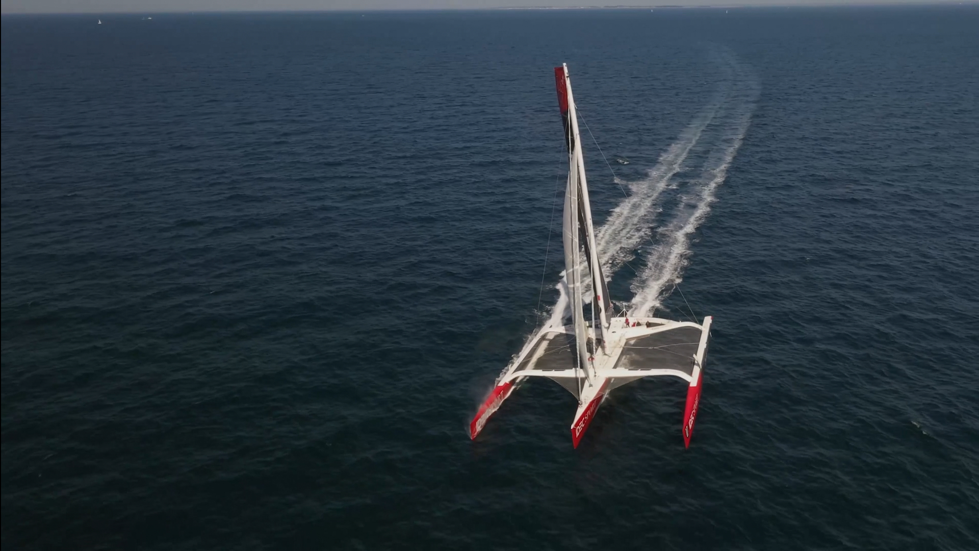 IDEC SPORT - Sailing - Racing - Basket - Football - Rugby - Parasport