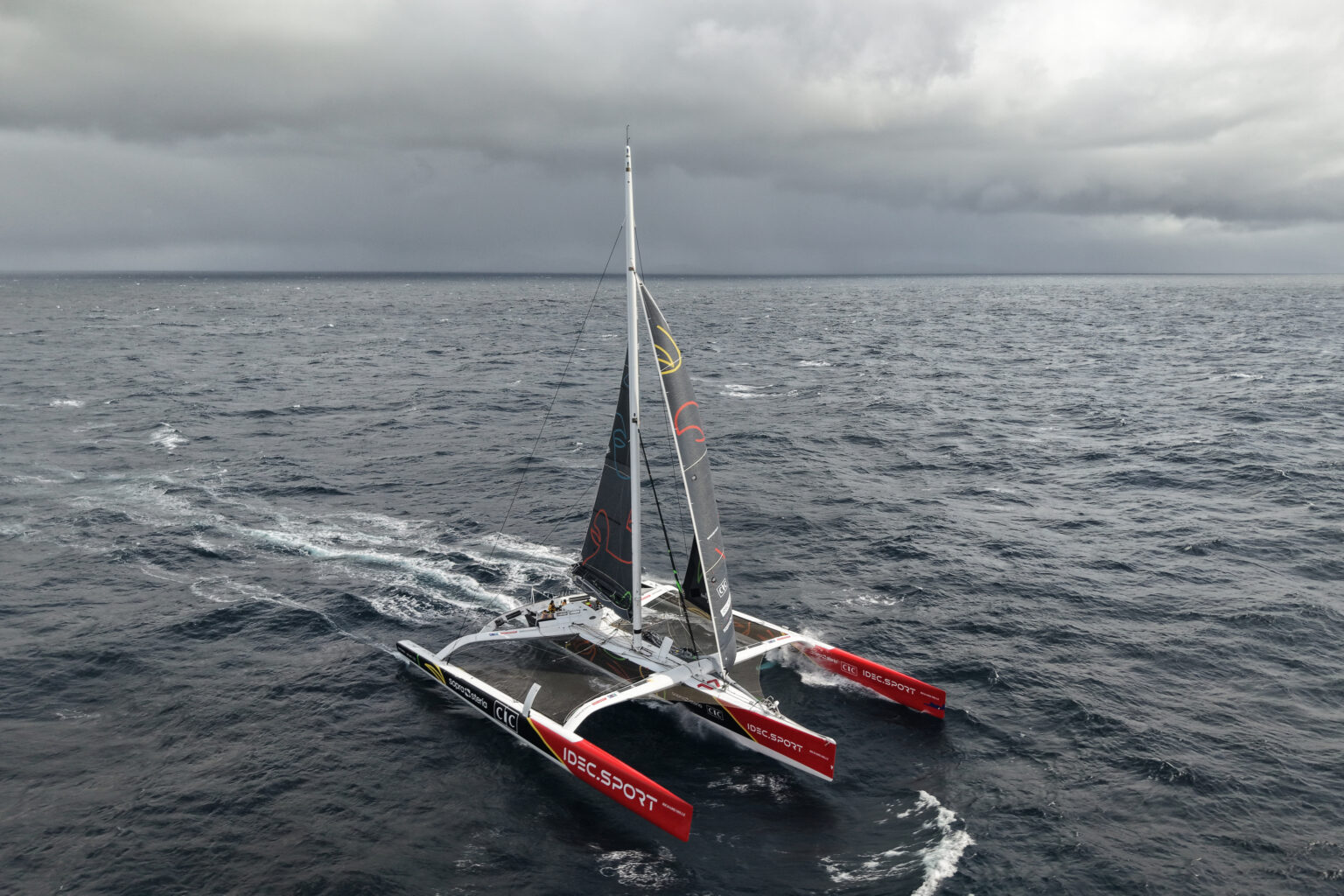 THE FAMOUS PROJECT CIC - LOG BOOK – DAY 50 - IDEC SPORT