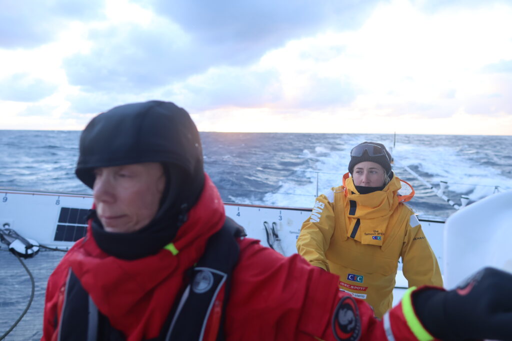 THE FAMOUS PROJECT CIC – LOG BOOK – DAY 32 - IDEC SPORT