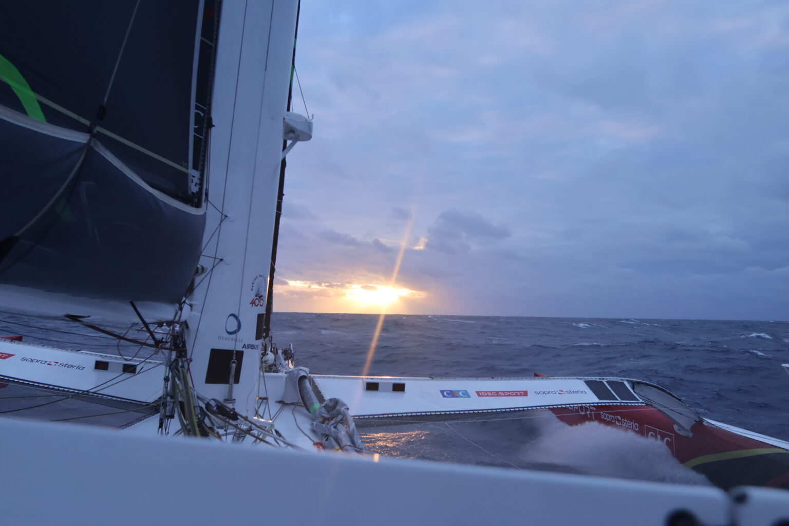 THE FAMOUS PROJECT CIC – LOG BOOK – DAY 34 - IDEC SPORT