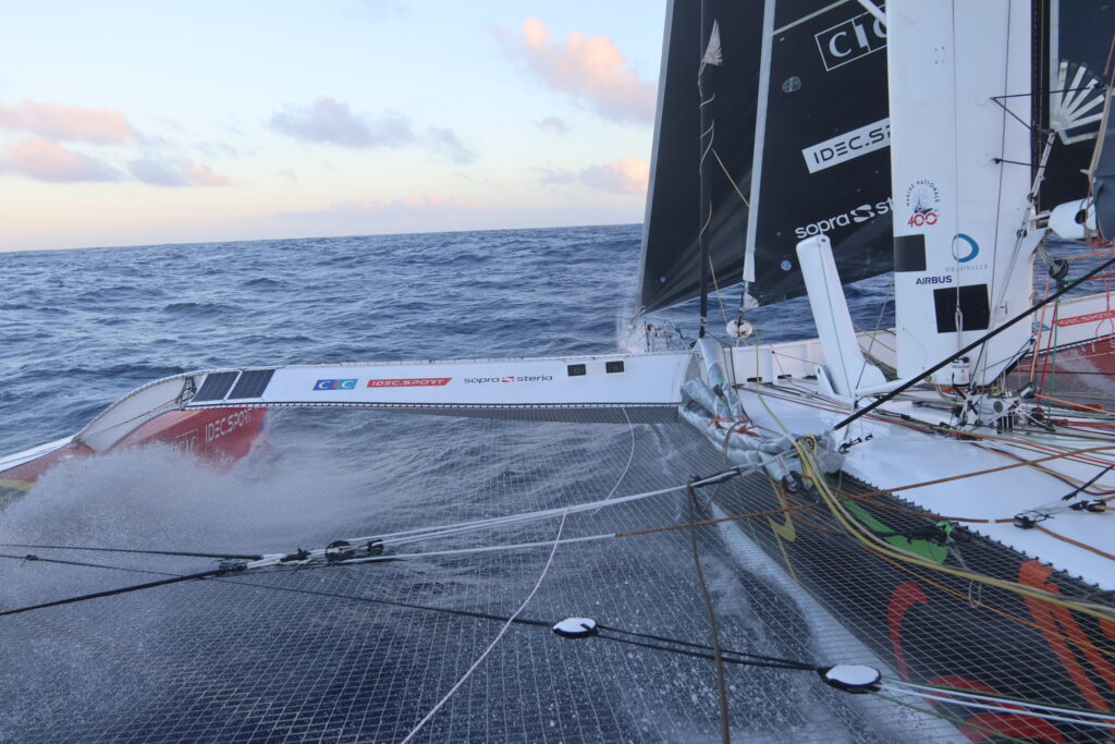 THE FAMOUS PROJECT CIC – LOG BOOK – DAY 36 - IDEC SPORT