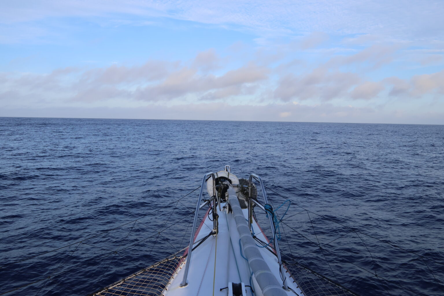 THE FAMOUS PROJECT CIC - LOG BOOK - DAY 44 - IDEC SPORT